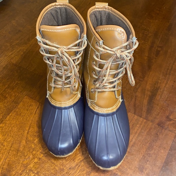 Khombu | Shoes | Khombu Duck Boots | Poshmark